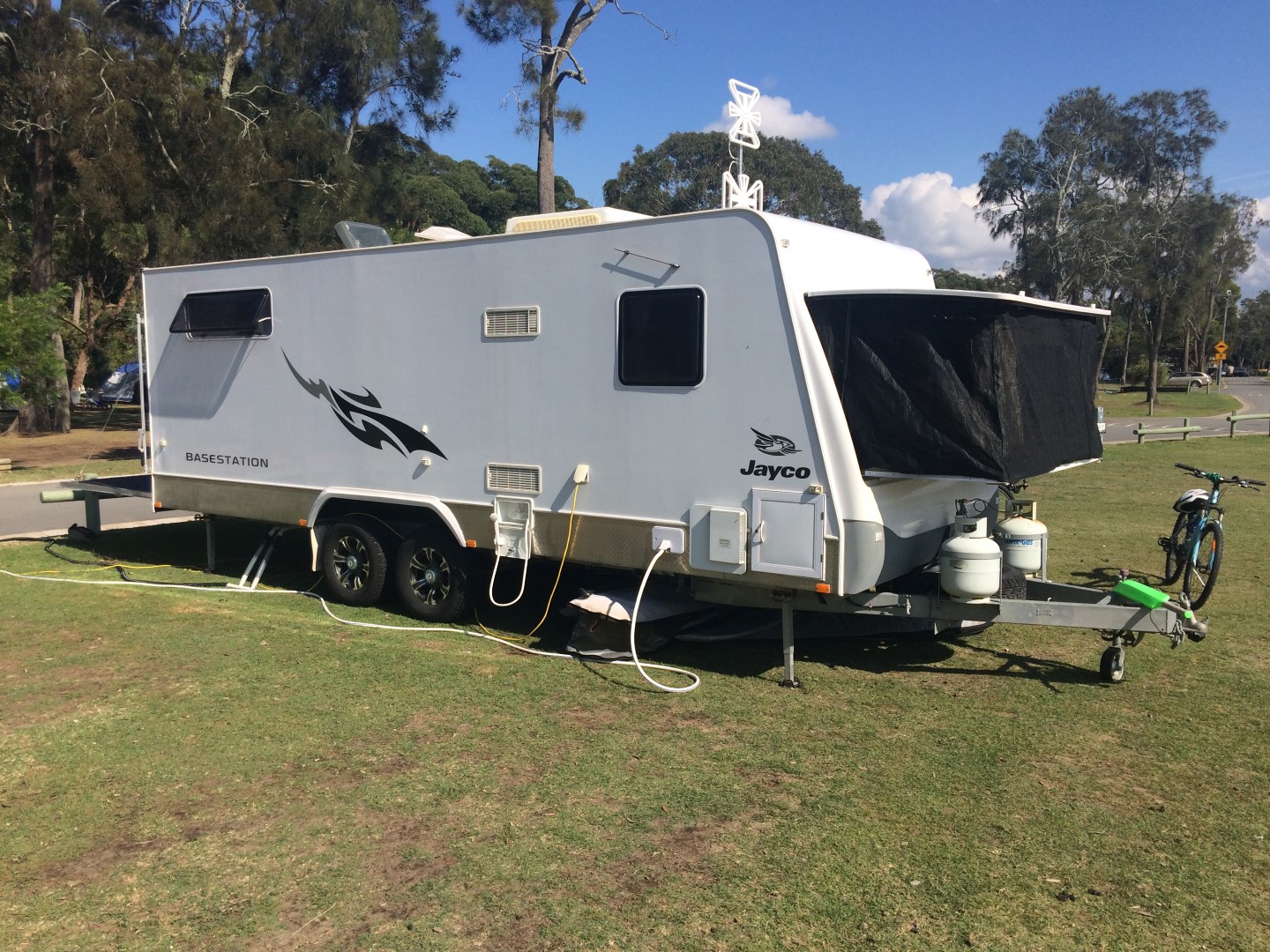 Luxury Campervan and Caravan Hire Sydney | Hire Jayco Expanda Base Station